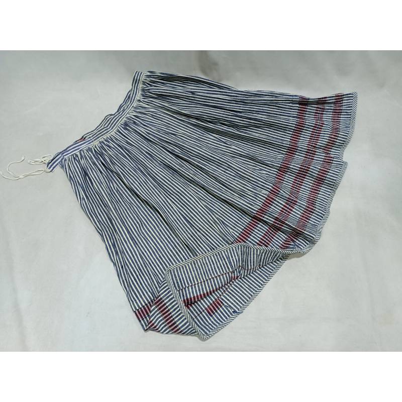 Antiguo refajo de virones con cenefa